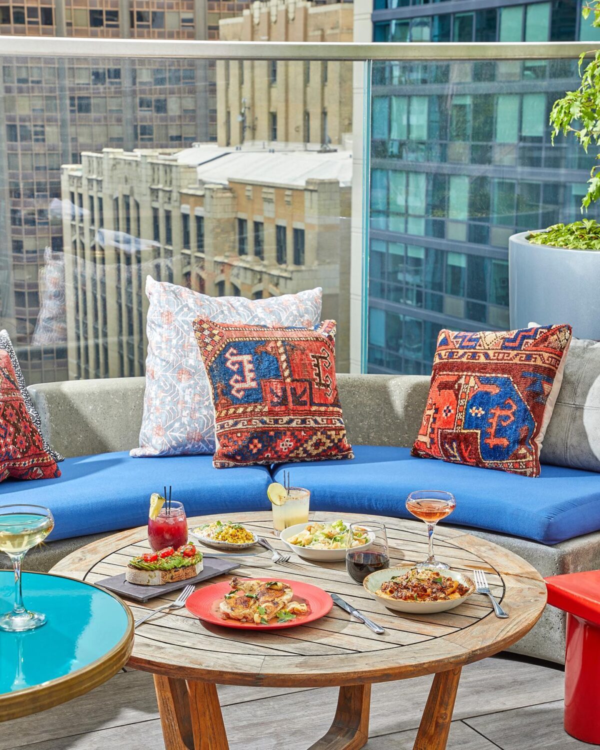 The Best Rooftops in Chicago to Experience | The JetSetting Fashionista