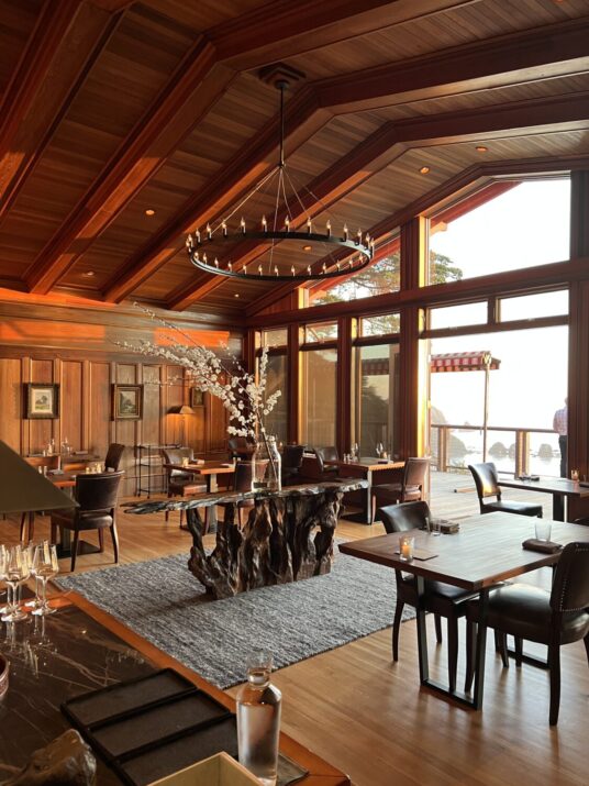 My Visit to the Harbor House Inn & Restaurant | The JetSetting Fashionista