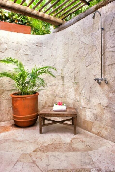 The Best Outdoor Hotel Showers | The JetSetting Fashionista